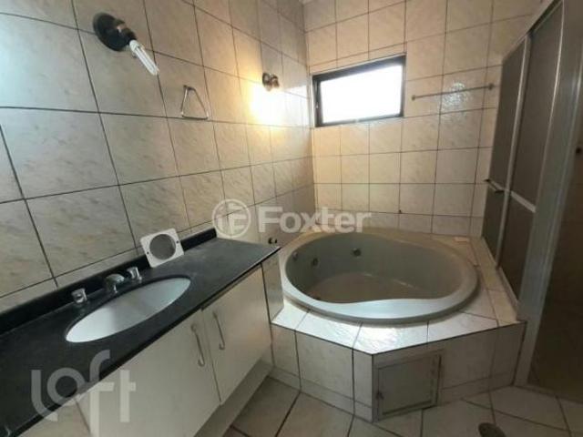 Casa, 4 dormitórios, 210 m², em Guarujá