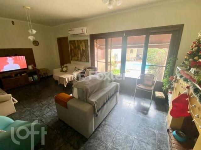 Casa, 4 dormitórios, 210 m², em Partenon