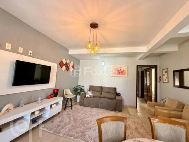 Casa, 4 dormitórios, 227 m², em Estância Velha