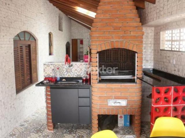 Casa, 4 dormitórios, 220 m², em Olímpico