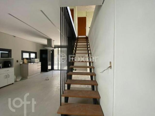 Casa, 4 dormitórios, 220 m², em Três Figueiras