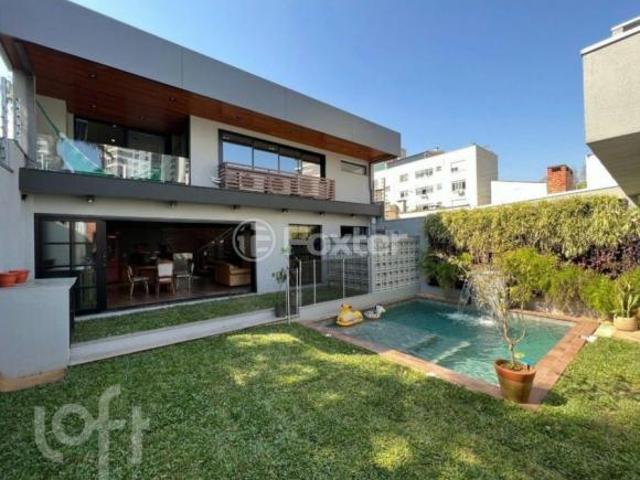 Casa, 4 dormitórios, 238 m², em Vila Ipiranga