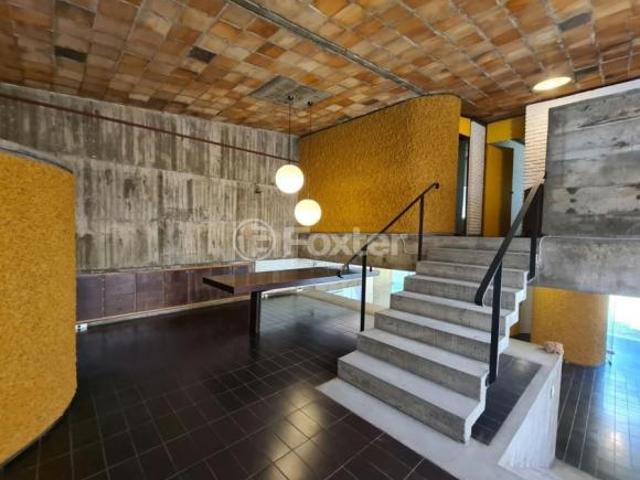 Casa, 4 dormitórios, 245 m², em Alto de Pinheiros