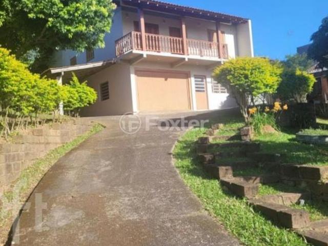 Casa, 4 dormitórios, 248 m², em Canudos