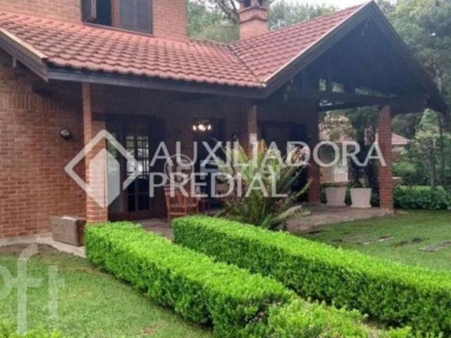 Casa, 4 dormitórios, 248 m², em Vila Suica