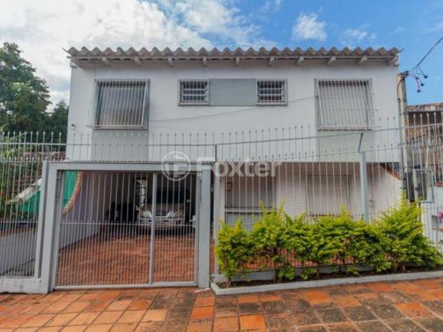 Casa, 4 dormitórios, 249 m², em Teresópolis