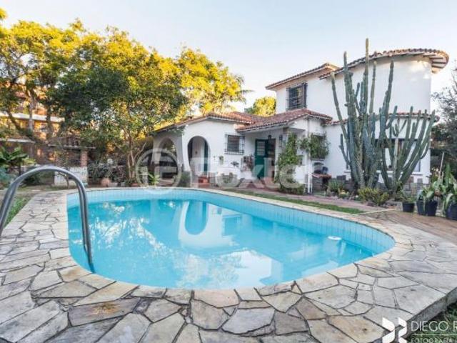 Casa, 4 dormitórios, 240 m², em Ipanema