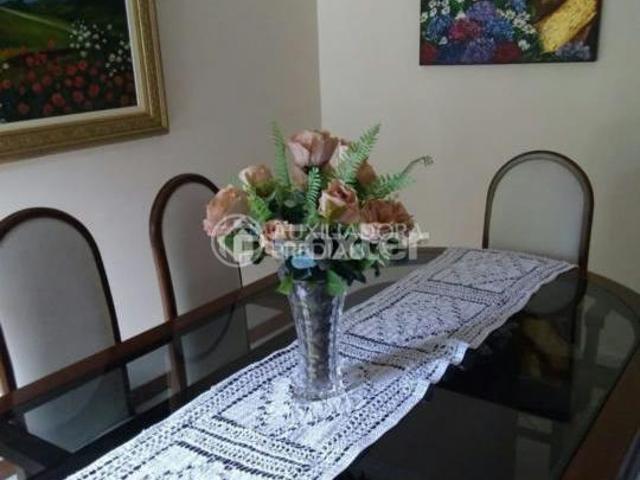 Casa, 4 dormitórios, 240 m², em Partenon