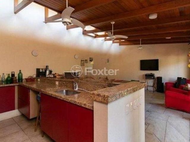 Casa, 4 dormitórios, 242 m², em Santana