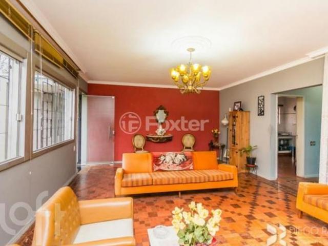 Casa, 4 dormitórios, 254 m², em Petrópolis