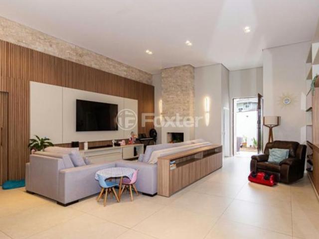 Casa, 4 dormitórios, 256.42 m², em Parque dos Príncipes