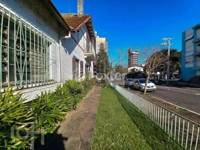 Casa, 4 dormitórios, 256.4 m², em Vila Rosa