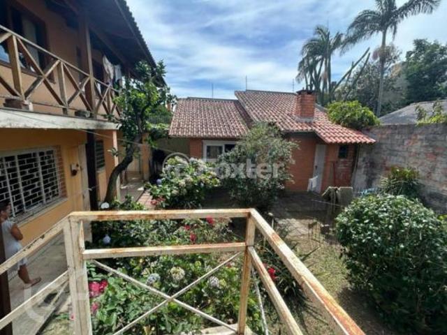 Casa, 4 dormitórios, 257.09 m², em Partenon