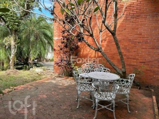 Casa, 4 dormitórios, 250 m², em Ipanema