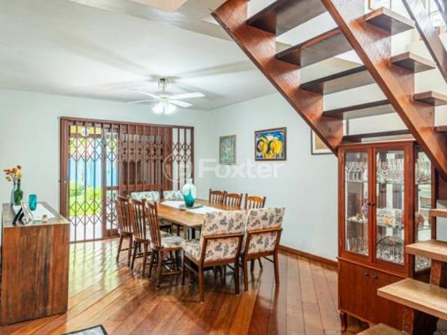 Casa, 4 dormitórios, 251 m², em Ipanema