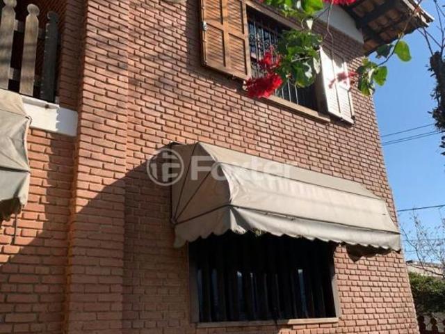 Casa, 4 dormitórios, 253 m², em Vila Carmem