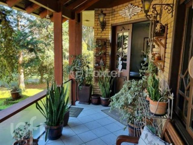 Casa, 3 dormitórios, 260 m², em Jardim dos Pinheiros II