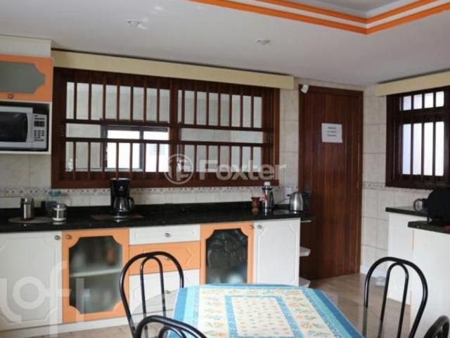 Casa, 4 dormitórios, 260 m², em São Geraldo