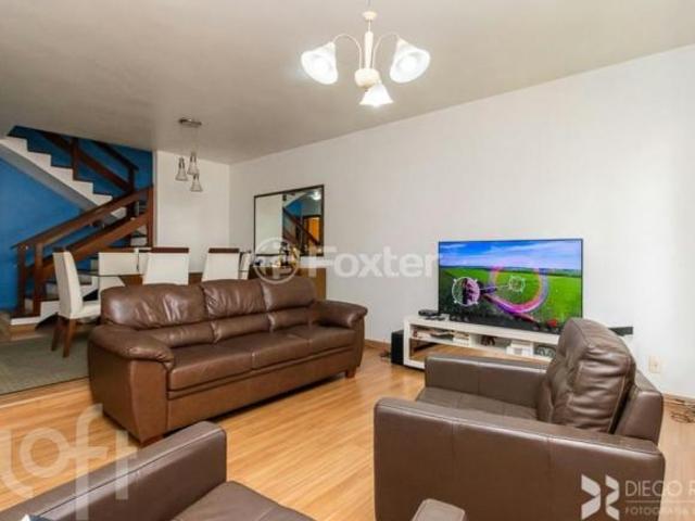 Casa, 4 dormitórios, 260.87 m², em Sarandi