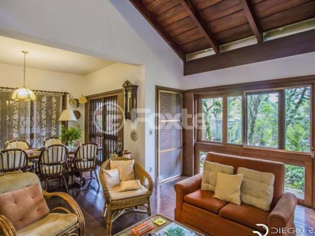 Casa, 4 dormitórios, 261 m², em Jardim Isabel