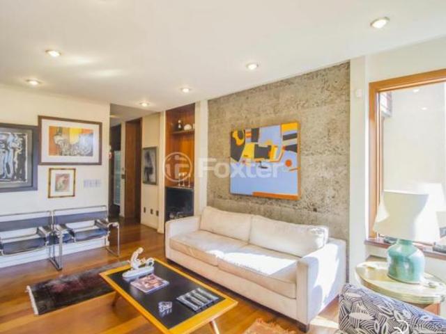 Casa, 4 dormitórios, 276 m², em Medianeira