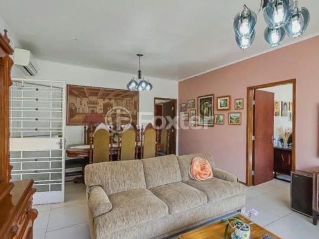 Casa, 4 dormitórios, 278 m², em Medianeira