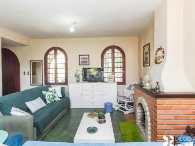 Casa, 4 dormitórios, 279.1 m², em Vila Nova