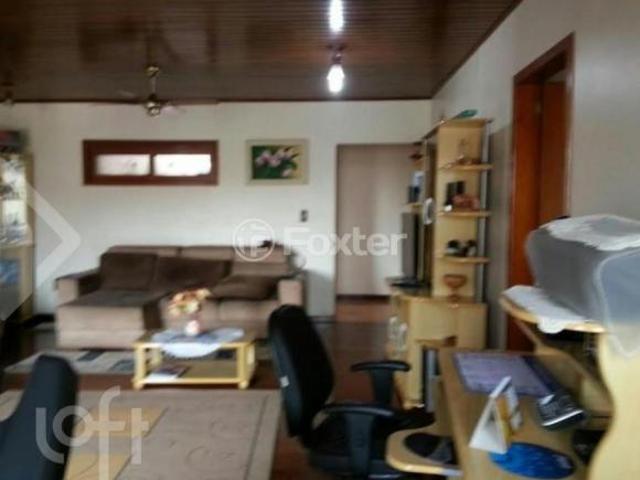 Casa, 4 dormitórios, 270 m², em Cavalhada