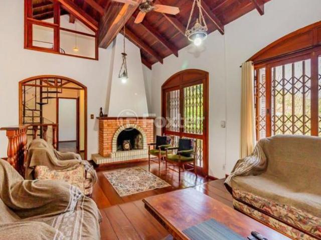 Casa, 4 dormitórios, 284.82 m², em Vila Ipiranga