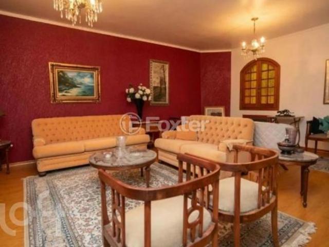 Casa, 4 dormitórios, 280 m², em Auxiliadora