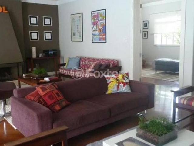 Casa, 4 dormitórios, 290 m², em Vila Romana