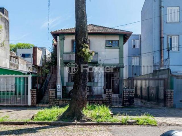 Casa, 4 dormitórios, 308 m², em São Geraldo