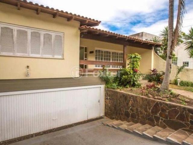 Casa, 4 dormitórios, 309 m², em Medianeira