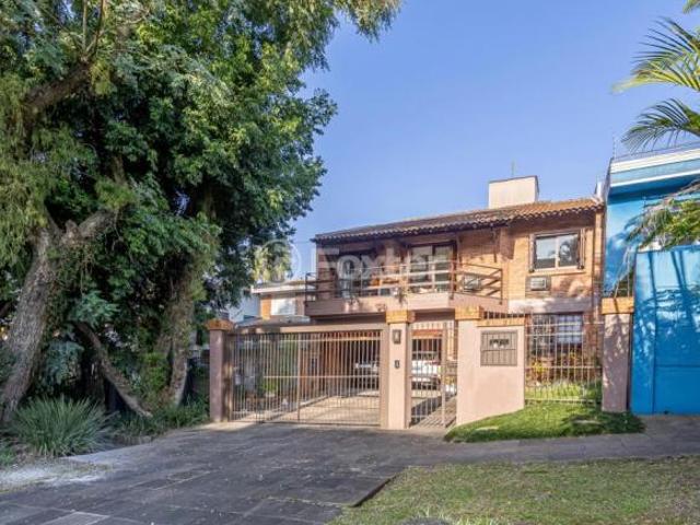 Casa, 4 dormitórios, 300 m², em Chácara das Pedras
