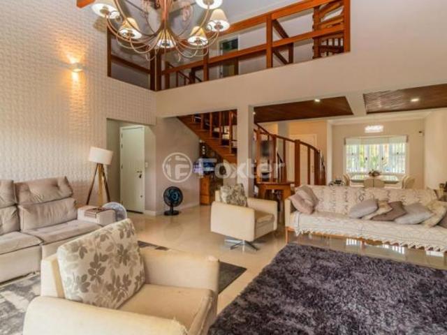 Casa, 4 dormitórios, 300 m², em Espírito Santo