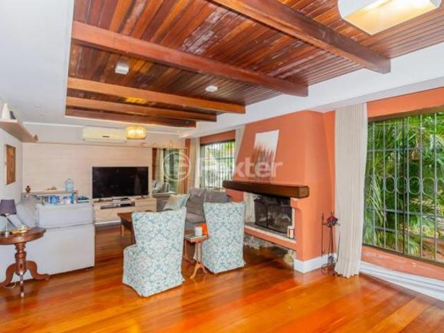 Casa, 4 dormitórios, 300 m², em Ipanema