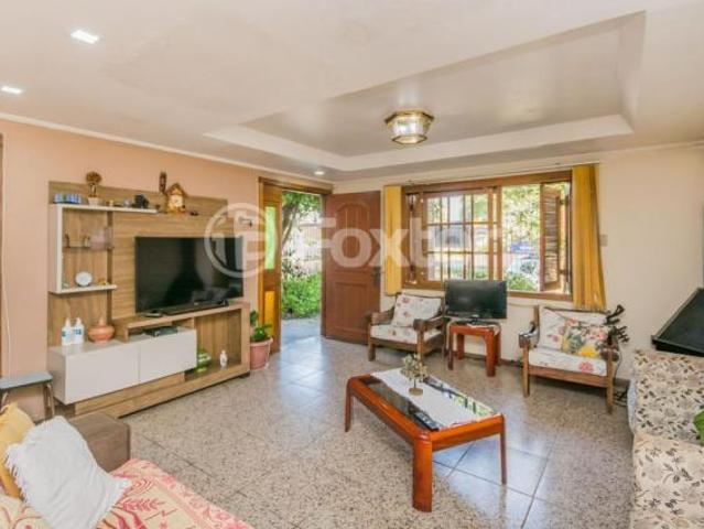 Casa, 4 dormitórios, 300 m², em Vila João Pessoa