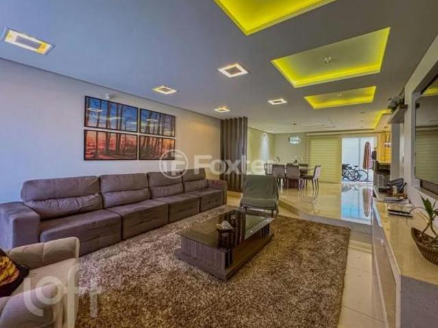 Casa, 4 dormitórios, 303.8 m², em Estância Velha
