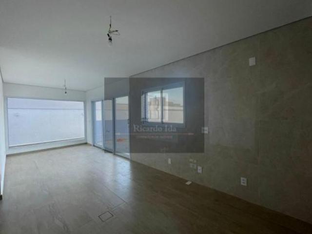 Casa 4 dormitórios 316m²