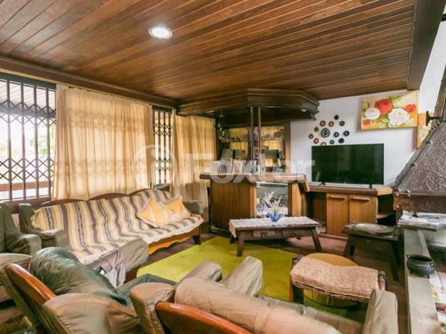 Casa, 4 dormitórios, 311 m², em Glória