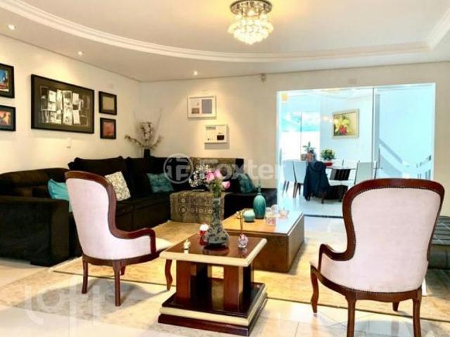 Casa, 4 dormitórios, 311.5 m², em Marechal Rondon