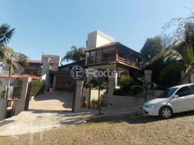 Casa, 4 dormitórios, 328.04 m², em Ideal