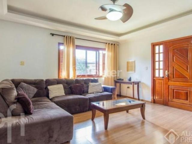 Casa, 4 dormitórios, 320 m², em Partenon