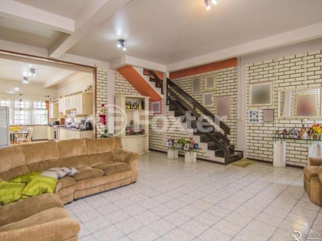 Casa, 4 dormitórios, 336.43 m², em São José