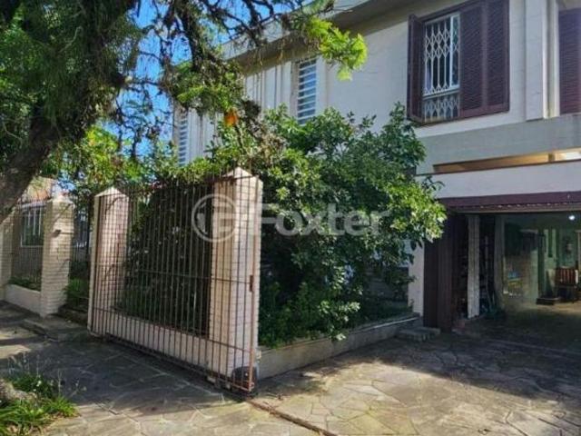 Casa, 4 dormitórios, 330 m², em Três Figueiras
