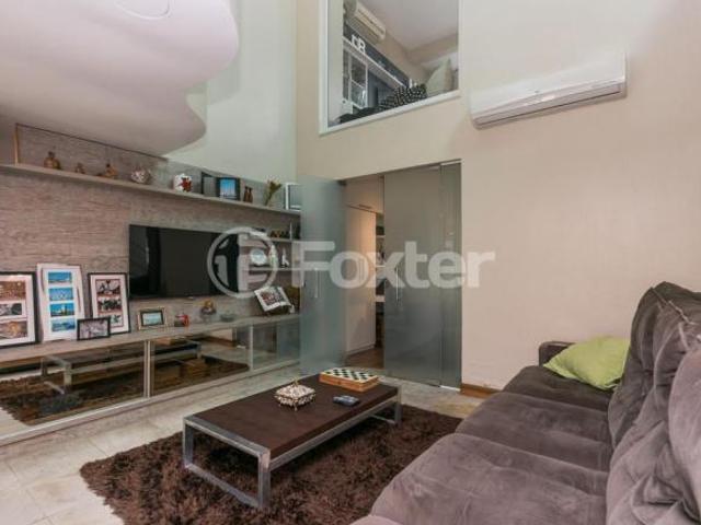 Casa, 4 dormitórios, 331 m², em Teresópolis