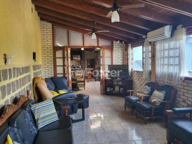 Casa, 4 dormitórios, 333 m², em Tarumã