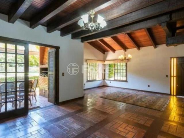 Casa, 4 dormitórios, 357 m², em Jardim Isabel