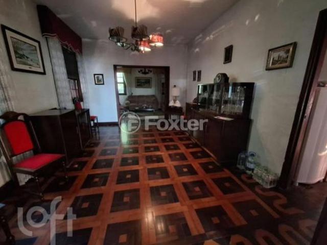 Casa, 4 dormitórios, 350 m², em Petrópolis