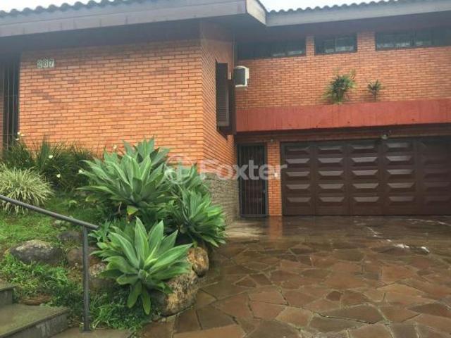Casa, 4 dormitórios, 350 m², em Três Figueiras